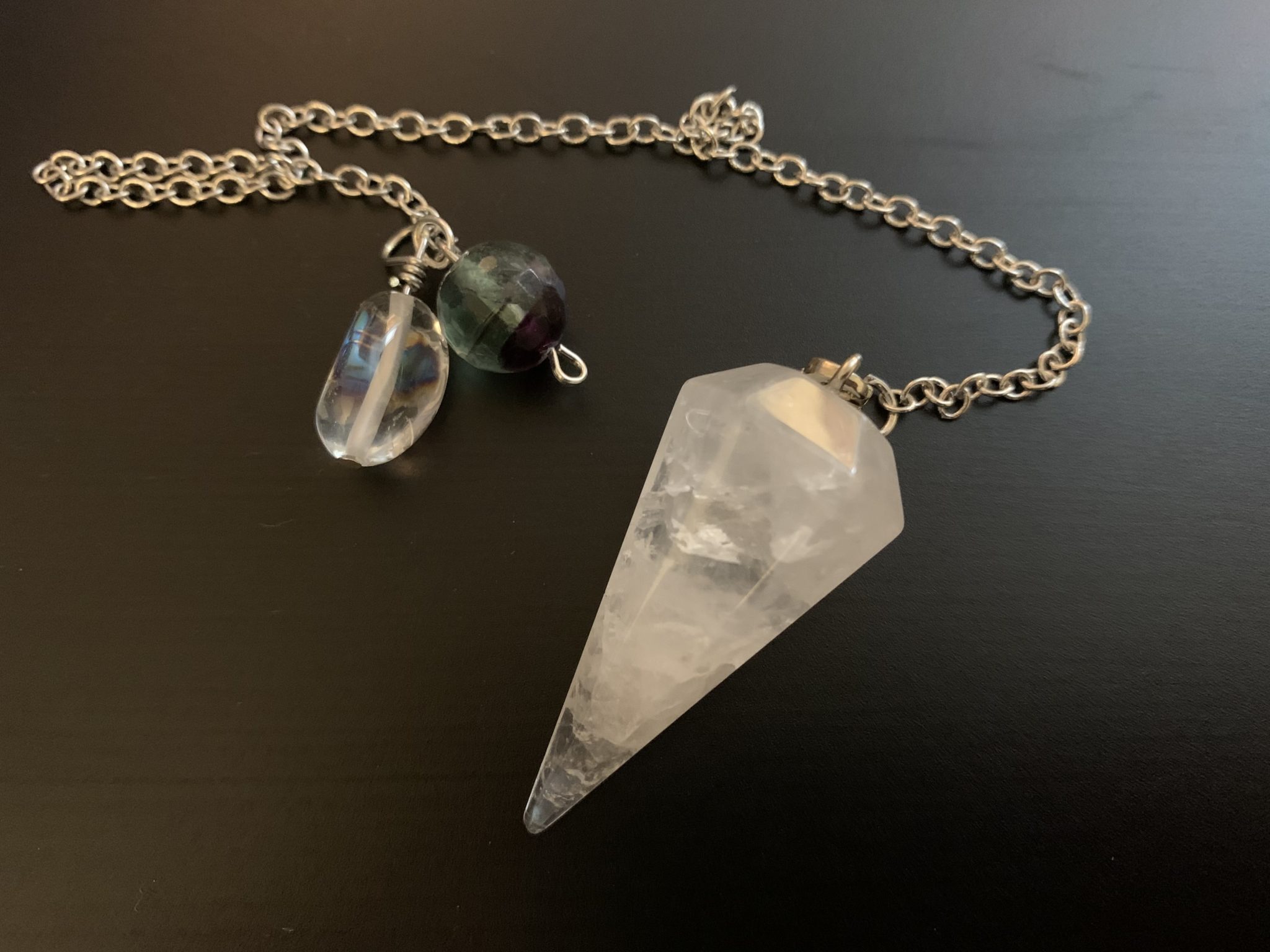 Clarity Through Pendulum Dowsing – Feel Calm, Clear, and Connected